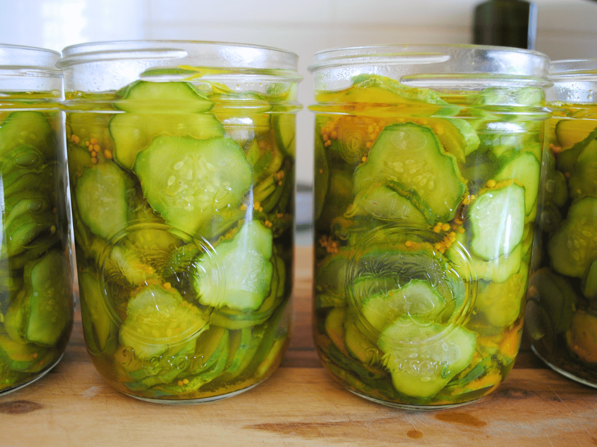 How to make simple cucumber pickles (bread and butter pickles)