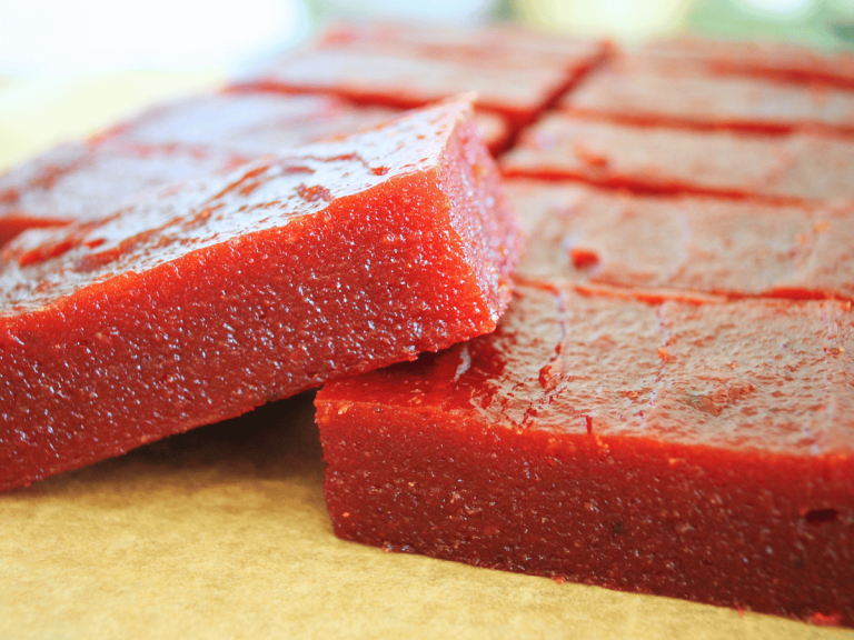 Slow cooker quince paste recipe (dulce de membrillo)